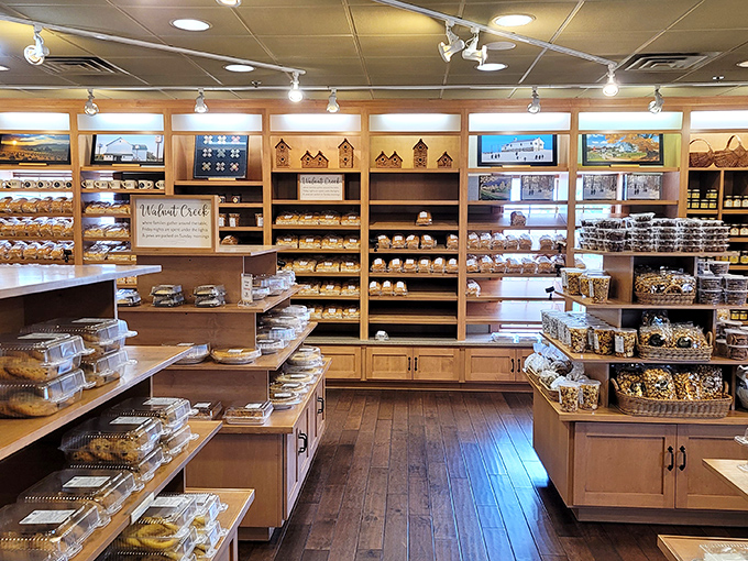 The bakery section near the exit tests your willpower when you're already full &ndash; spoiler: willpower loses.