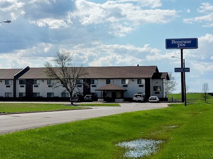 The Rodeway Inn offers no-nonsense accommodations where the prairie stretches to forever and the Wi-Fi might need a little encouragement.