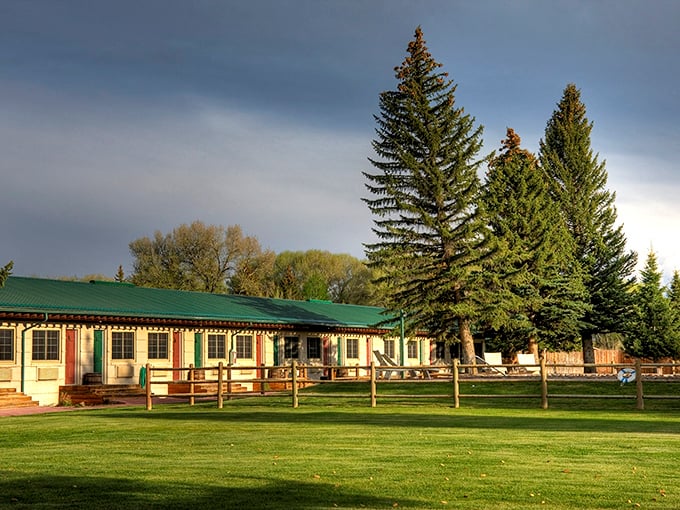 The Saratoga Hot Springs Resort &ndash; where the green lawn invites bare feet and the porch beckons you to sit a spell.