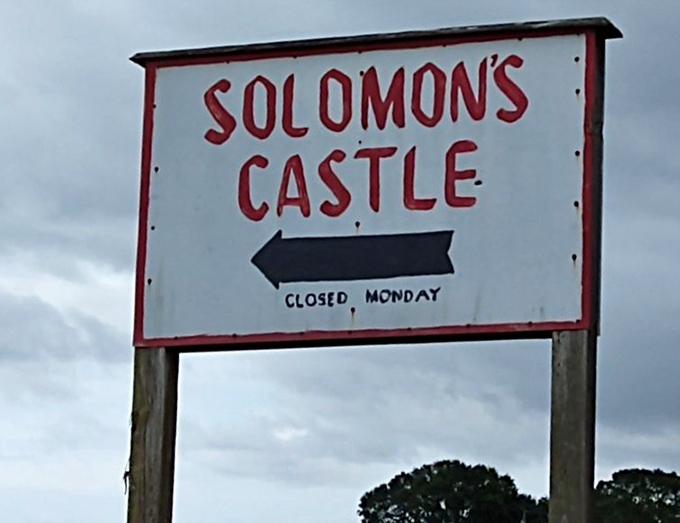 The sign says it all&mdash;follow the arrow to find your fairy tale. Just don't show up on Monday or you'll be the knight without a castle.