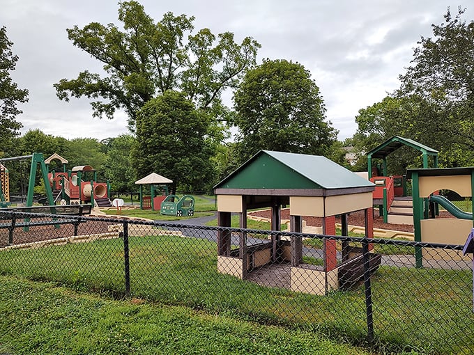 This playground reminds us that simple pleasures endure. While kids' entertainment has gone digital, the joy of outdoor play remains timeless.