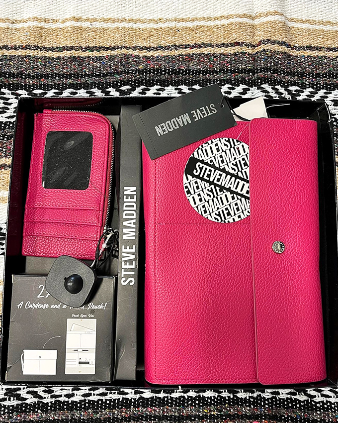 Brand new with tags! The holy grail of thrifting – a Steve Madden set that somehow escaped retail fate to land here at fraction of the price.