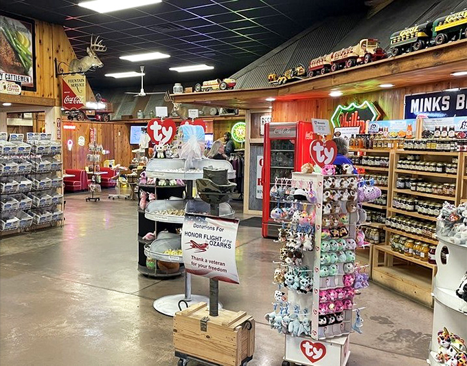 Beyond just a restaurant, Smith's offers a charming gift shop where you can take home a souvenir of your culinary adventure.