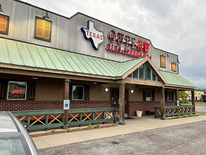 Texas Outlaw BBQ brings Lone Star flavor to Bluegrass Country, where smoke signals from the kitchen promise delicious rebellion against hunger.