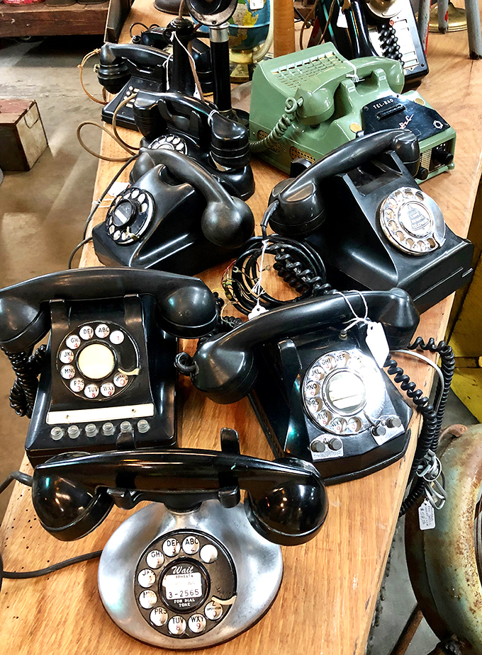 Before smartphones ruled our lives, these beautiful black rotary dinosaurs connected us&mdash;and made hanging up on someone dramatically satisfying.