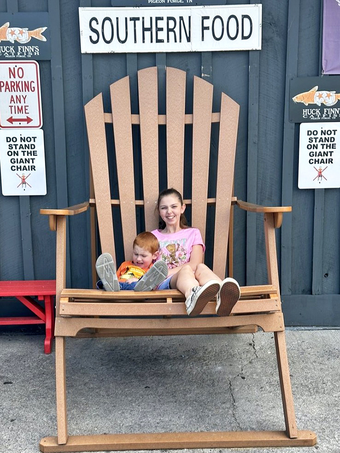 The oversized chair outside isn't just a photo op—it's a metaphor for the outsized flavors and hospitality waiting inside. Plus, it's just plain fun.