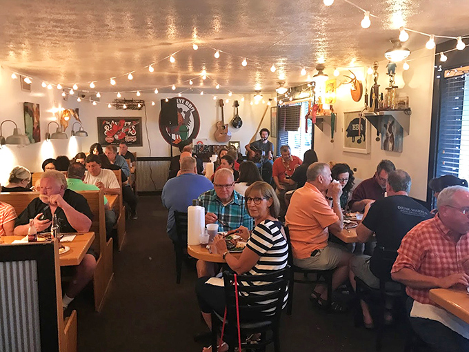 A packed house full of happy diners is the best review any restaurant could ask for&mdash;proof speaks louder.