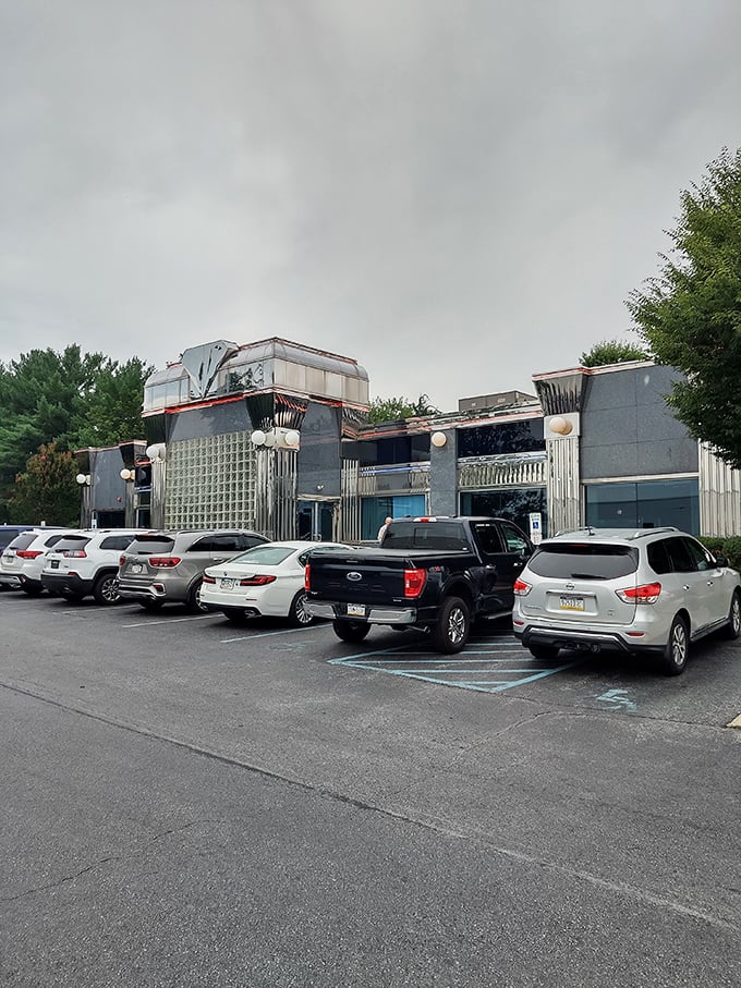 Even on a cloudy day, the distinctive silhouette of Springfield Diner stands ready to welcome hungry travelers and locals alike.