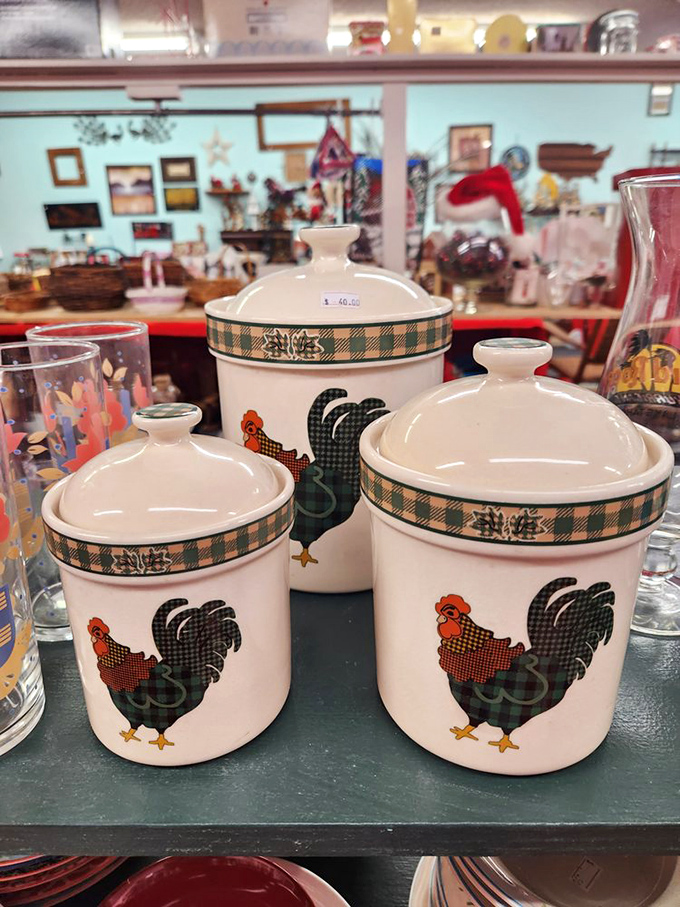 Country kitchen charm in ceramic form. These rooster canisters are ready to hold cookies that taste exactly like 1987.