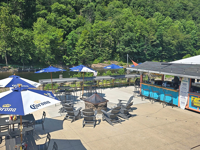 The outdoor patio and waterfront bar combine two of life's greatest pleasures: eating good food and pretending you're on vacation even when you're 20 minutes from home.