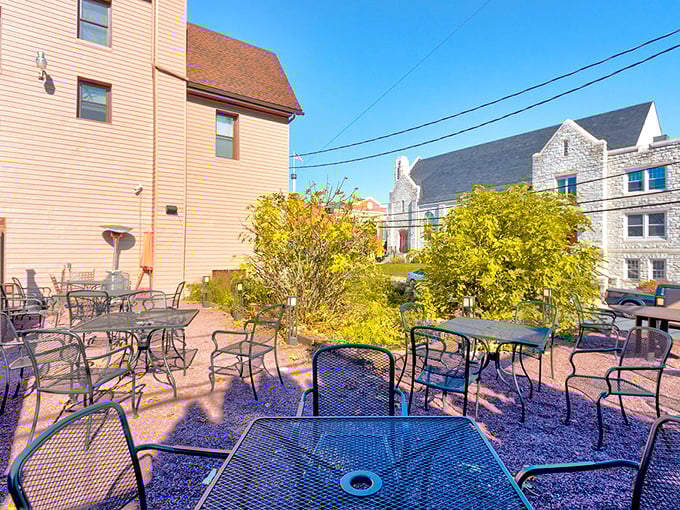 The outdoor patio offers al fresco dining with a side of people-watching&mdash;perfect for those Pennsylvania summer evenings.