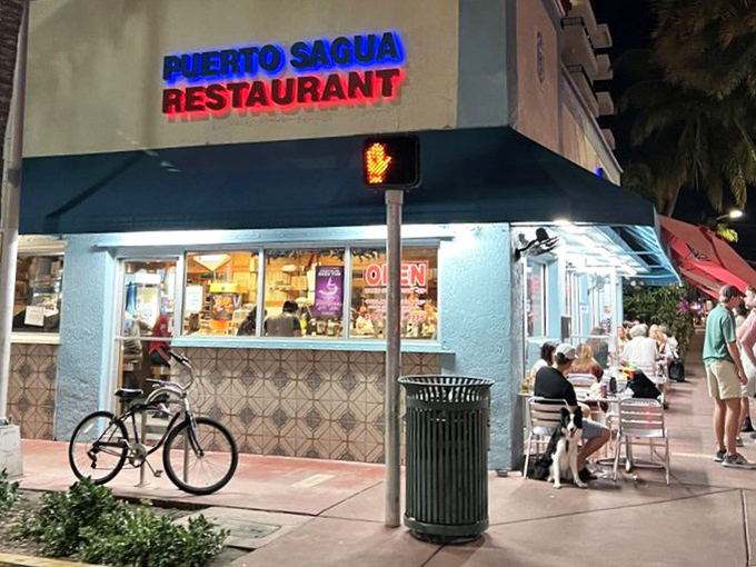 Sidewalk dining where people-watching rivals the menu as entertainment&mdash;Miami Beach life unfolds while your caf&eacute; con leche cools.
