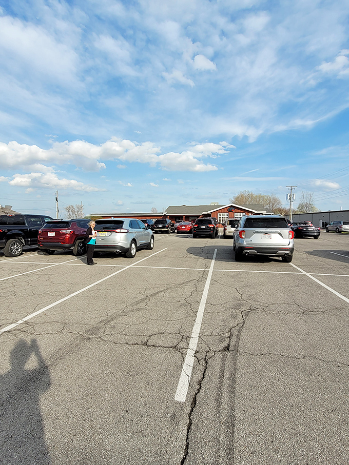 A packed parking lot&mdash;the universal sign language for "the food inside is worth whatever wait you might encounter."