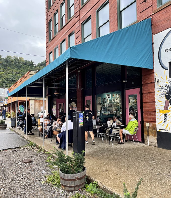 When Pittsburgh weather cooperates, sidewalk seating adds fresh air to your breakfast equation. The Strip District's morning energy pairs perfectly with those famous hotcakes.