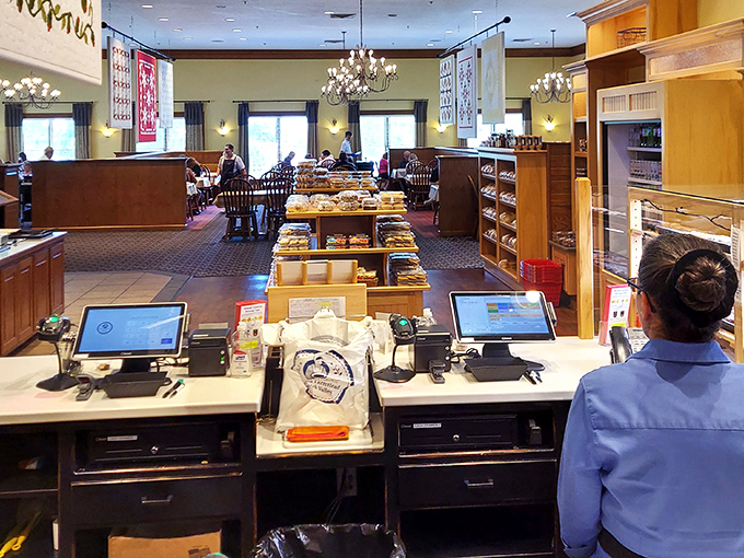Where the magic happens: the checkout counter where you'll reluctantly pay your bill while eyeing one last dessert.