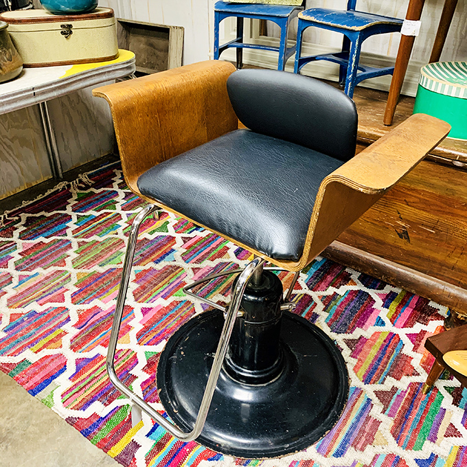 The barber chair that's witnessed countless transformations. Part throne, part time machine&mdash;all character with a side of mid-century cool.