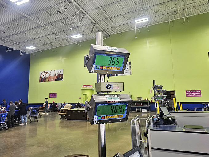 The scales of savings don't lie. At $1.65 per pound, these digital displays are the scoreboard of successful secondhand shopping.