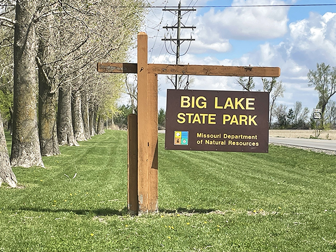 The official welcome sign that marks your entry into Missouri's best-kept recreational secret.