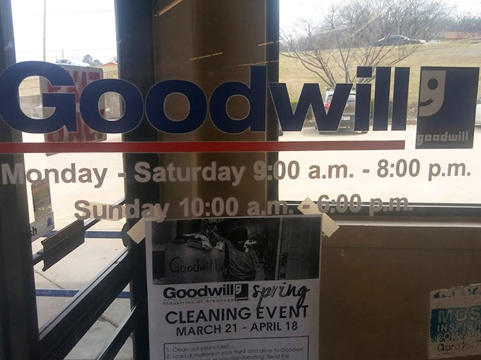 Store hours posted clearly for serious treasure hunters to plan their expeditions. The early bird catches the barely-used KitchenAid mixer. 