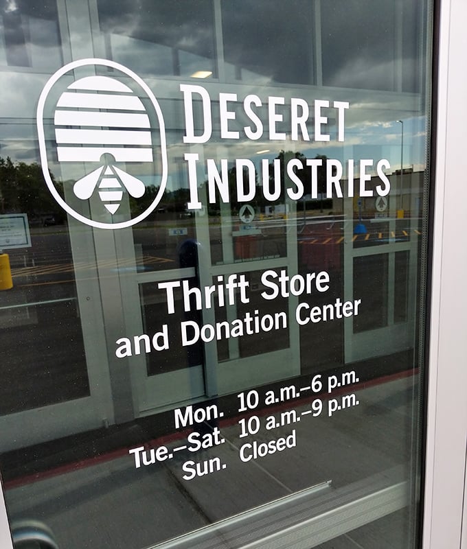 "Thrift Store and Donation Center" – the glass door announces with pride. Even the hours are organized as neatly as the treasures inside.