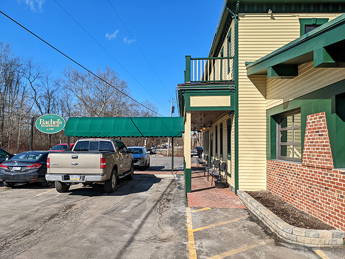 The exterior view shows why locals' cars know the way to Rachel's parking lot by heart&mdash;comfort food has a magnetic pull.