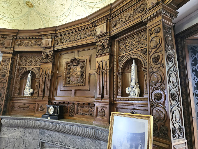 Woodwork so intricate it makes modern furniture look like it's not even trying. Craftsmen carved these details by hand, not with a 3D printer.