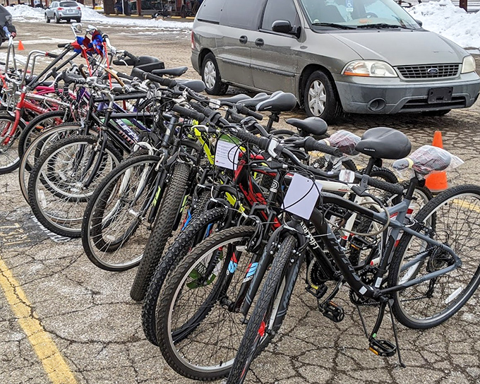 Bicycle brigade ready for new adventures! From mountain trails to neighborhood cruising, these pre-loved wheels are waiting for their second wind.