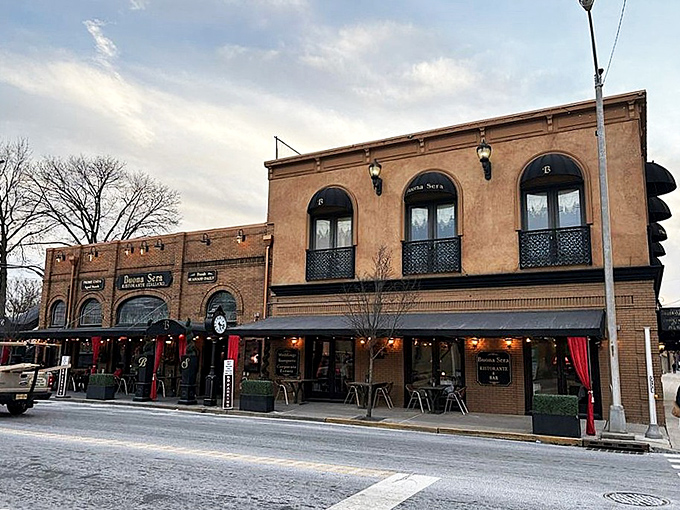 Buona Sera's warm fa&ccedil;ade glows invitingly at dusk. Those arched windows have witnessed countless first dates, anniversaries, and "just because" celebrations.