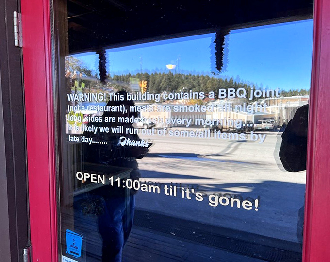 The door sign's warning&mdash;"This building contains a BBQ joint"&mdash;might be the greatest understatement since someone called the Grand Canyon "a nice hole."