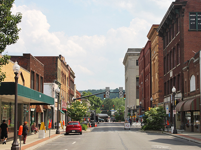 Oil City's main street invites you to stroll past shops and restaurants housed in buildings from another era. The surrounding hills cradle this affordable slice of Americana.