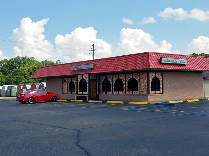 El Veracruz brings a taste of Mexico to Mississippi without passport prices, proving good food knows no borders, even in small-town America.