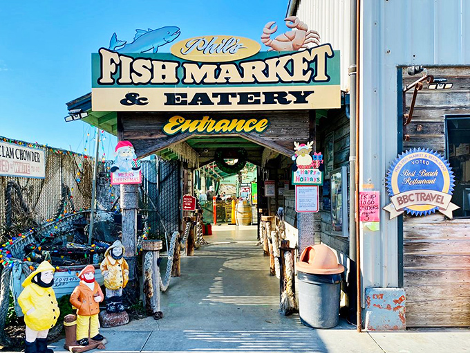 The entrance that launched a thousand food pilgrimages. Those fishermen statues have seen more seafood enthusiasm than a Super Bowl sees commercials.