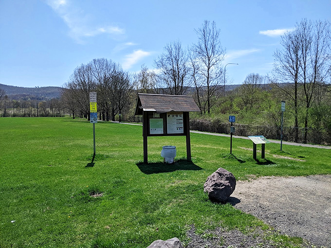 This unassuming trail entrance leads to nature's dining room&mdash;where the views are always five-star, even if you packed a humble sandwich.