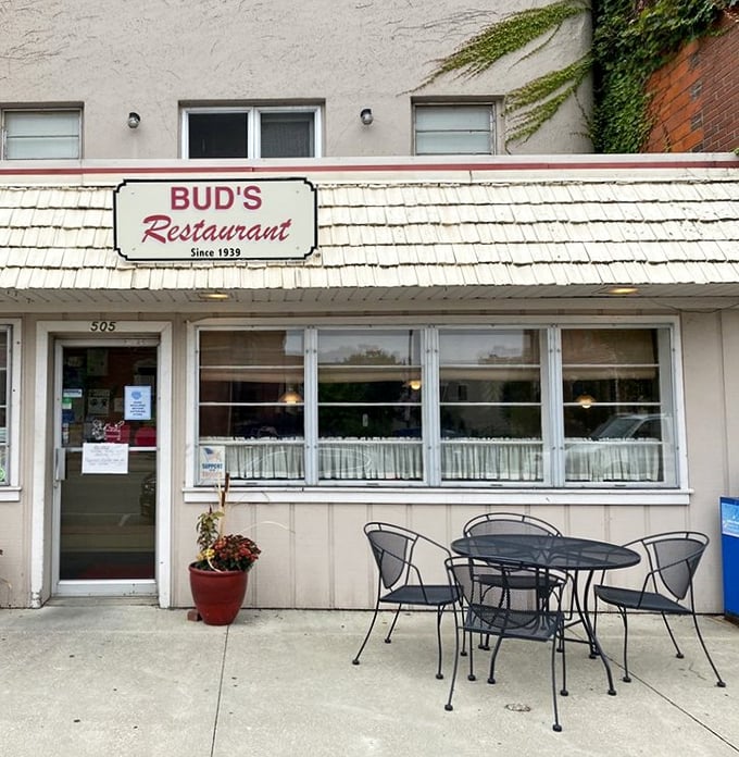 Bud's has been welcoming hungry visitors since 1939. That little outdoor seating area is perfect for savoring your burger while watching small-town life unfold.