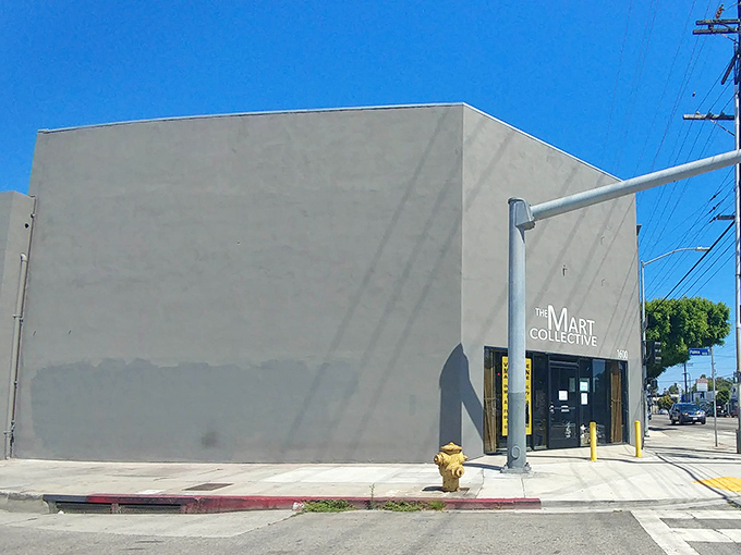 The unassuming exterior on Lincoln Boulevard gives no hint of the treasure trove within&mdash;like finding a secret passage to vintage paradise.