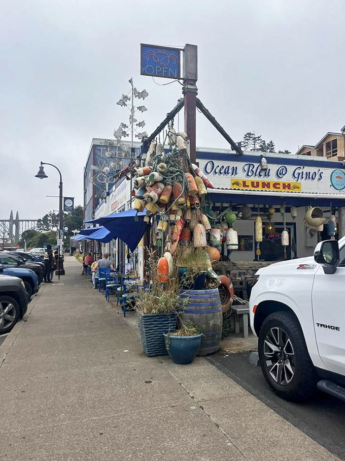 That towering buoy sculpture outside isn't just d&eacute;cor &ndash; it's a beacon calling seafood lovers to their happy place.