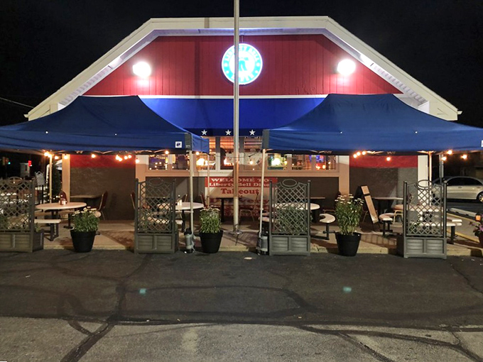 The outdoor seating area &ndash; where summer evenings are best spent with a slice of pie and Philadelphia's unique brand of people-watching.