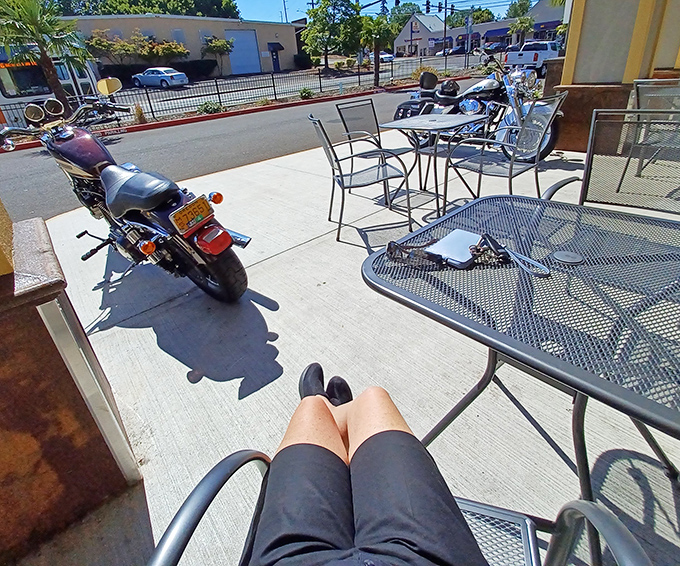 Even the outdoor seating has retro charm&mdash;perfect for people-watching while motorcycles and vintage cars cruise by on sunny Oregon days.