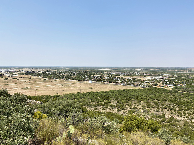 Wait, this doesn't look like Big Spring! This panoramic vista appears to be from a different location entirely.