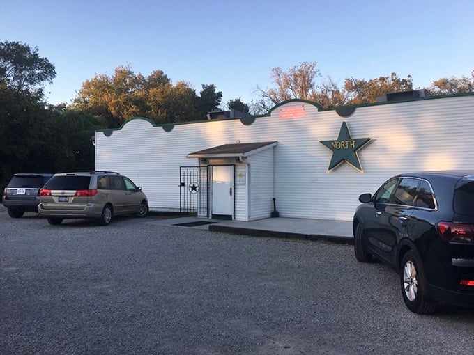 Even at sunset, that parking lot fills up fast – the universal sign of "something good's happening inside."