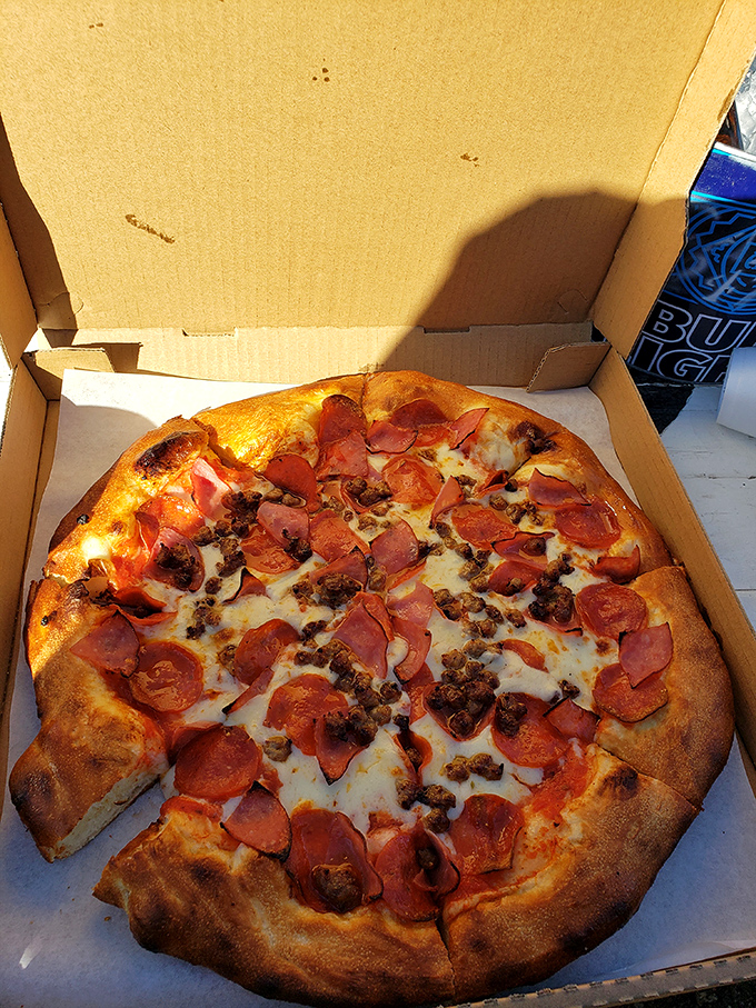 Pizza that proves good food knows no geography. Even in the middle of nowhere, Cafe 247 delivers a slice of everywhere.