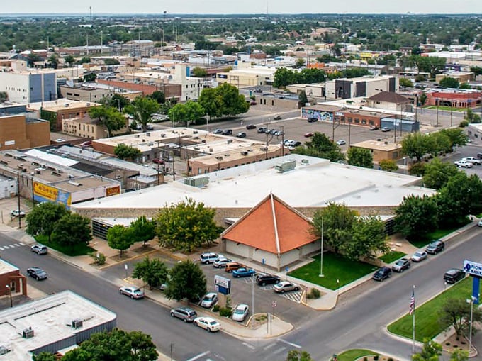From above, Roswell reveals itself as an oasis of greenery and order amid the desert landscape. A perfect grid of possibility under that famous New Mexico sky.