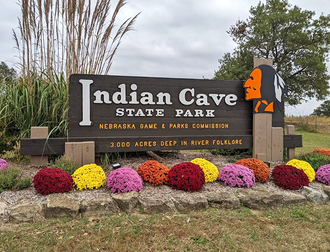 The entrance sign that promises 3,000 acres of natural wonders, surrounded by mums that seem to say, "Nebraska has more colors than you thought!"