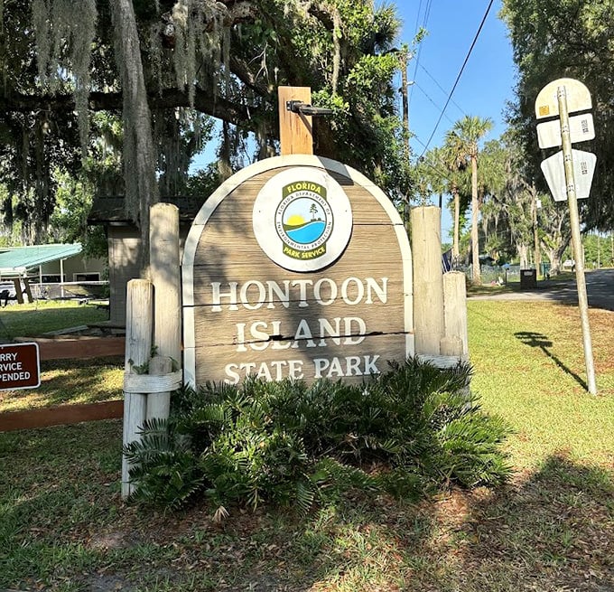 The park entrance sign welcomes you to one of Florida's most underappreciated treasures – emphasis on the treasure part.
