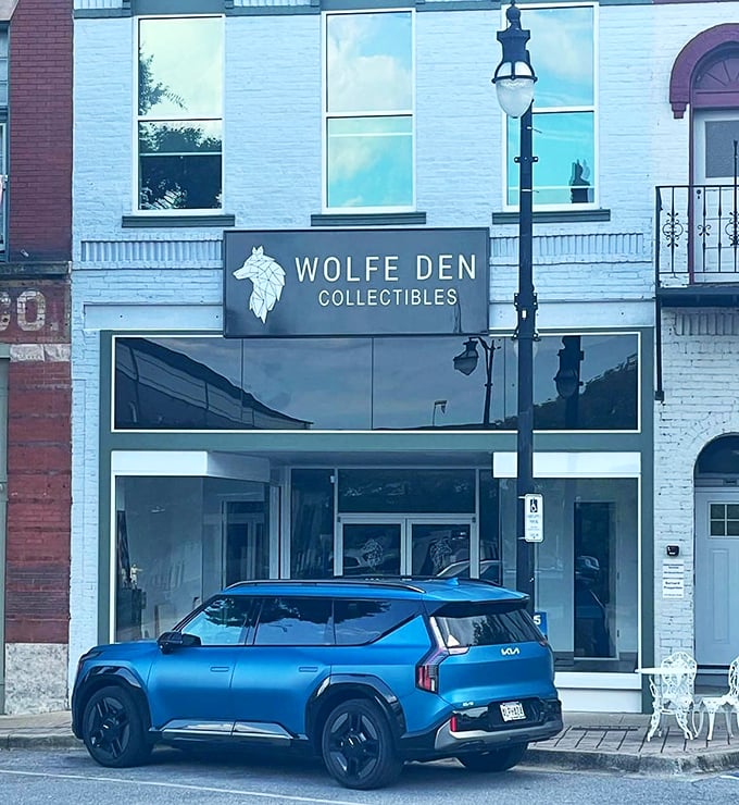 The Wolfe Den Collectibles stands bright against Gadsden's historic downtown, where hunting for vintage treasures is the most civilized kind of sport.