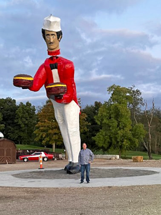 Blue skies frame this whimsical giant perfectly. On clear days, you can spot him from surprising distances across the rolling Ohio countryside.