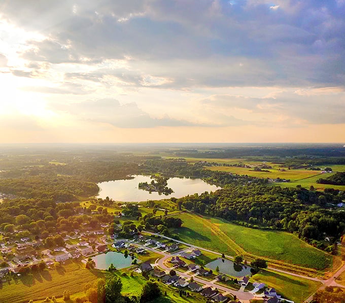From above, Kendallville reveals its perfect balance of town and country&mdash;where neighborhoods nestle between lakes and farmland like a Midwestern paradise.