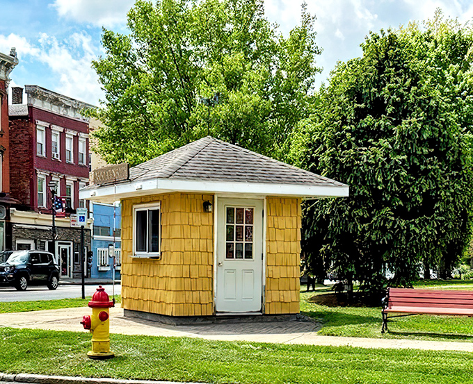 This charming information booth might be the smallest building in town, but it's big on helpfulness&mdash;Johnstown's version of Google, but with a human touch.