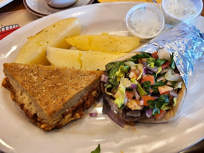 A gyro plate that brings Mediterranean flair to the Heart of Dixie. Fresh, vibrant, and served with a side of crispy potatoes that refuse to be upstaged.