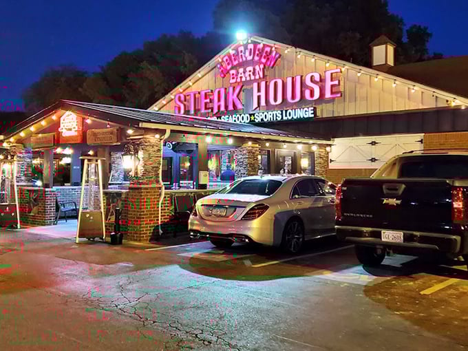 Even the parking lot knows its role &ndash; spacious enough for pickup trucks and Cadillacs alike.